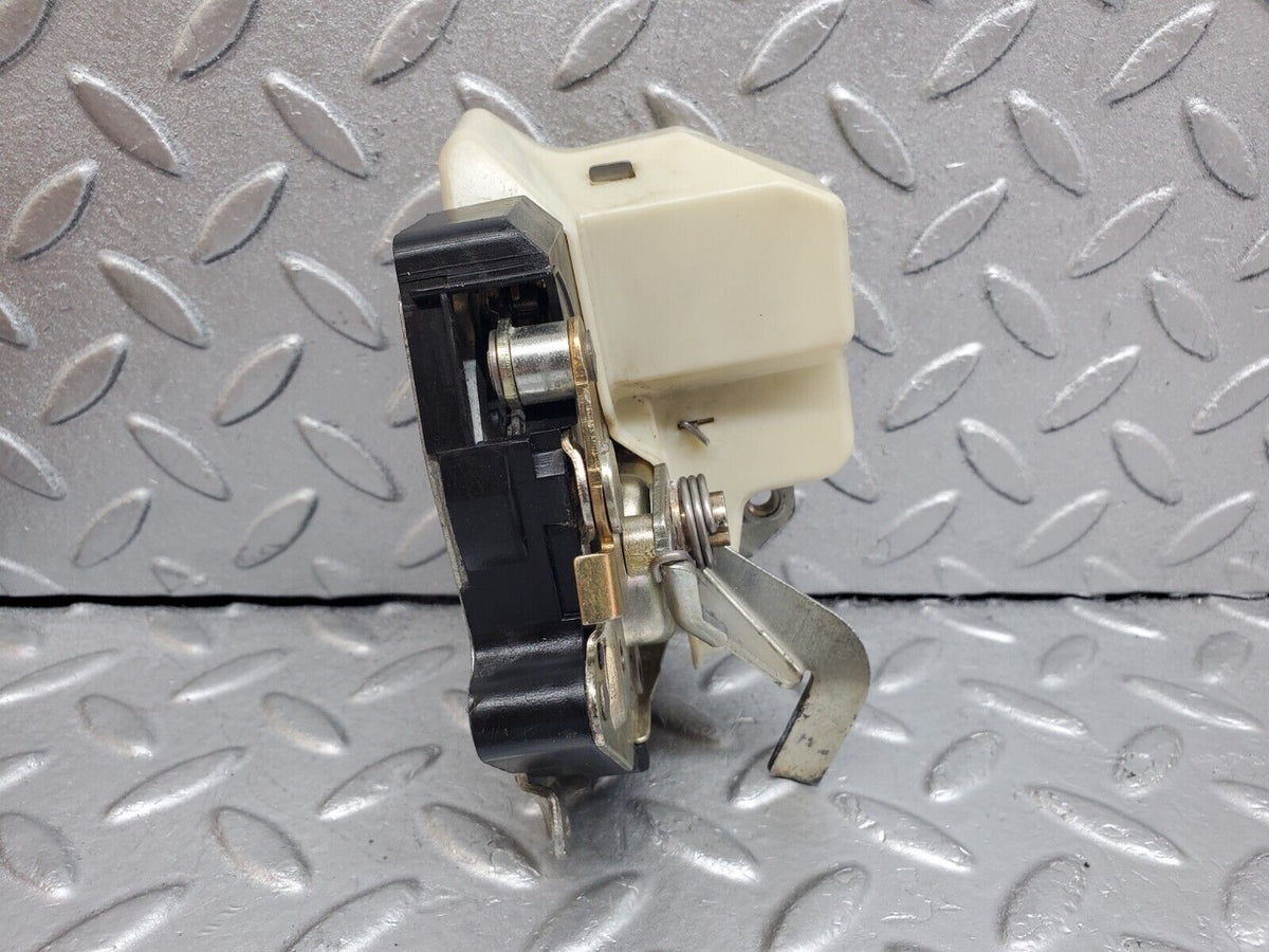 44792 Mercedes-Benz W124 220E Rear Right Door Lock Mechanism ...