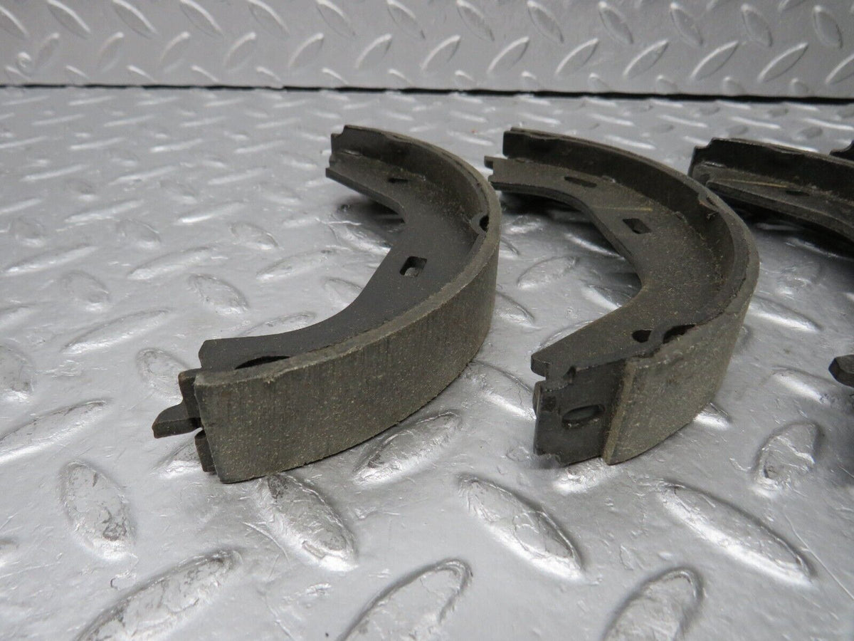 38202 Mercedes-Benz Rear Axle Brake Shoes Set CBS New Box No. 160 ...