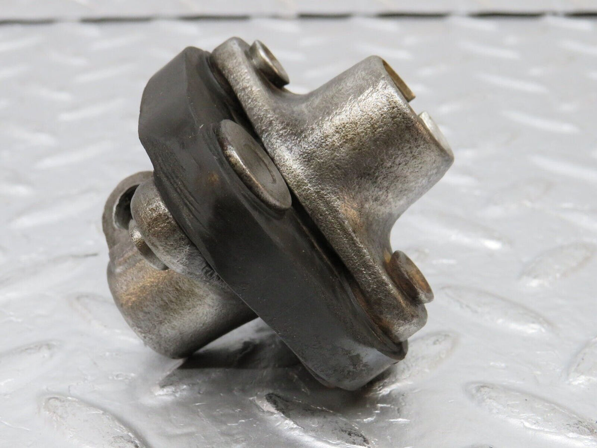 31043 Mercedes-Benz W123 200D Steering Column Lower Shaft Connector 12 ...